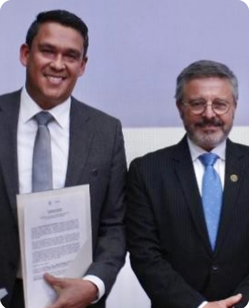 Egresados Destacados